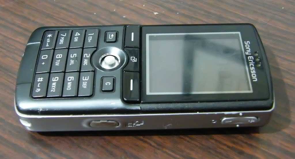 T300 HEDİYELİ -> SİYAH K750İ SONY ERİCSSON T300 CEP TELEFONU ...